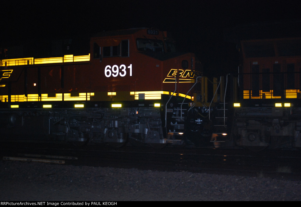 BNSF 6931 Newest ES44C4 I've Got So Far in the 6900 Series rolls east as a #2 unit at 03:07 am ...